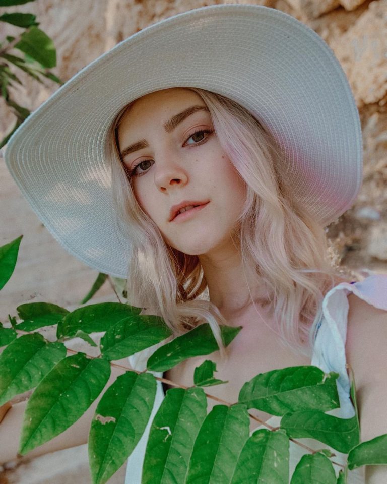 Eva Elfie อีวา เอลฟี่ ดาราหนังฝรั่งสุดฮอต ชาวรัสเซีย – AV REview